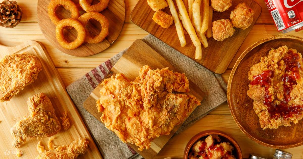 Fat Daddy American Fried Chicken, Zhongxiao Fuxing Station - Klook ...